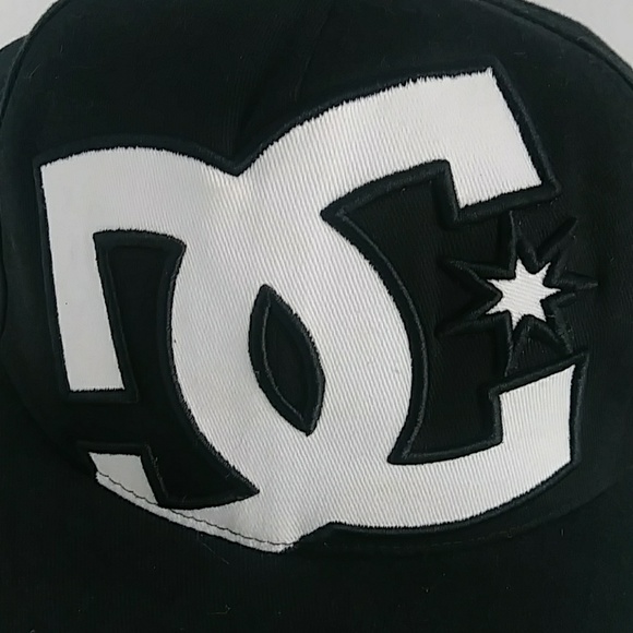 DC | Accessories | Dc 2 Flex Fit Fitted Hat | Poshmark